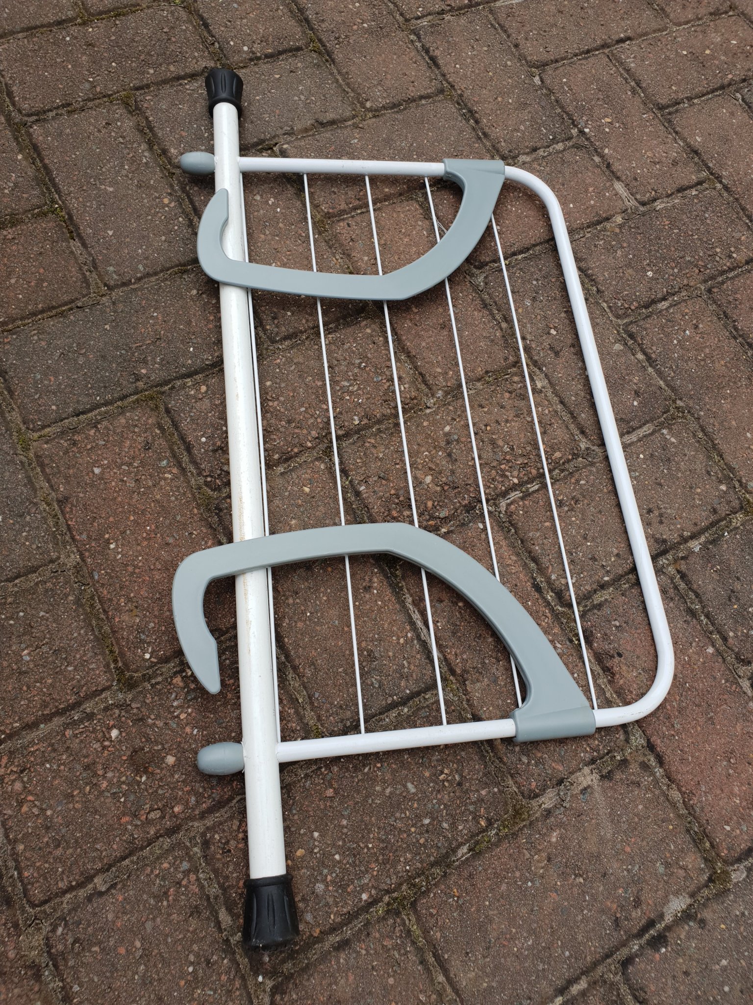 Motorhome Clothes Drying Rack – Motorhome Mods UK